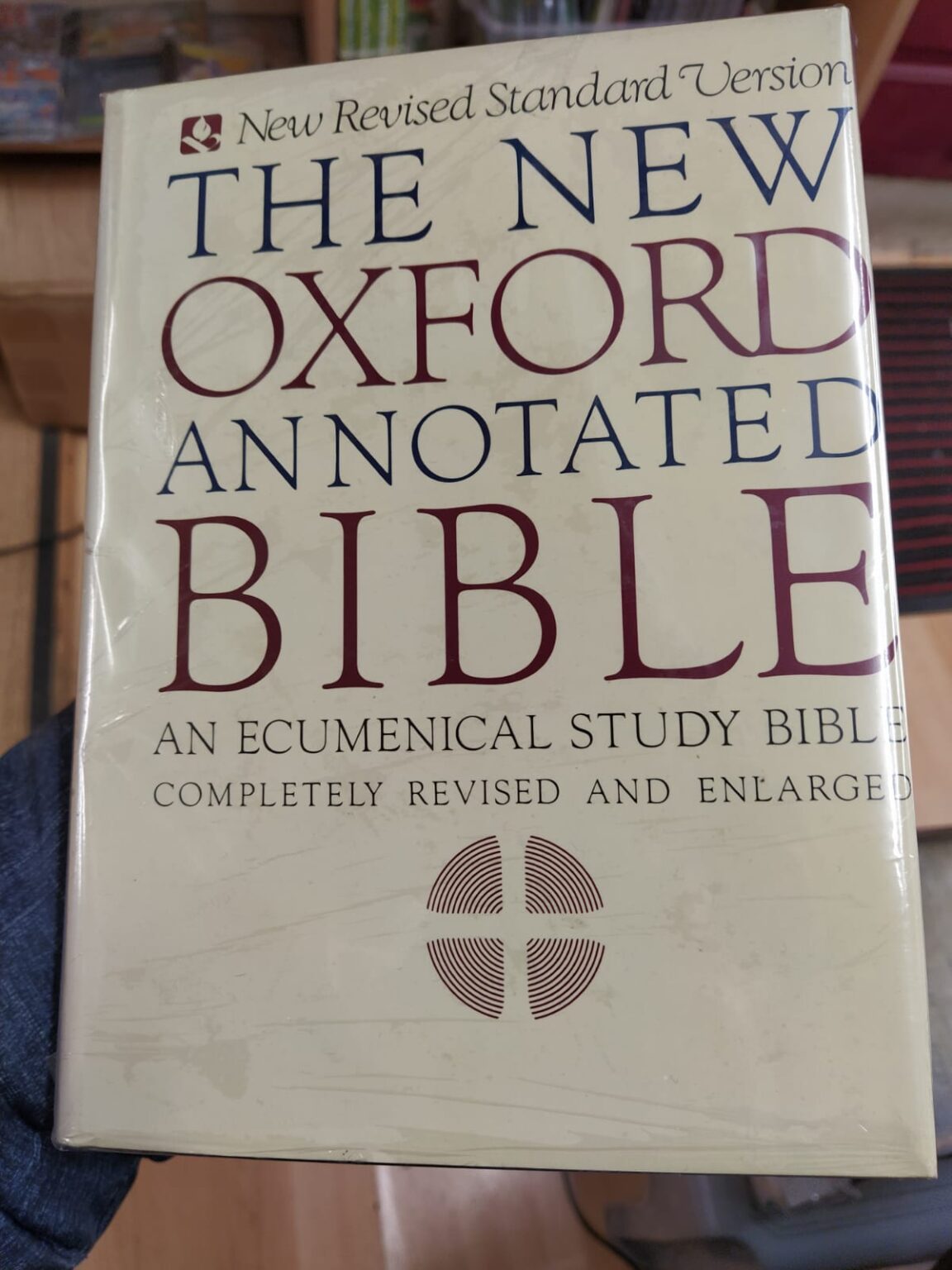 The New Oxford Annotated Bible (Hardcover, Annotated edition ...